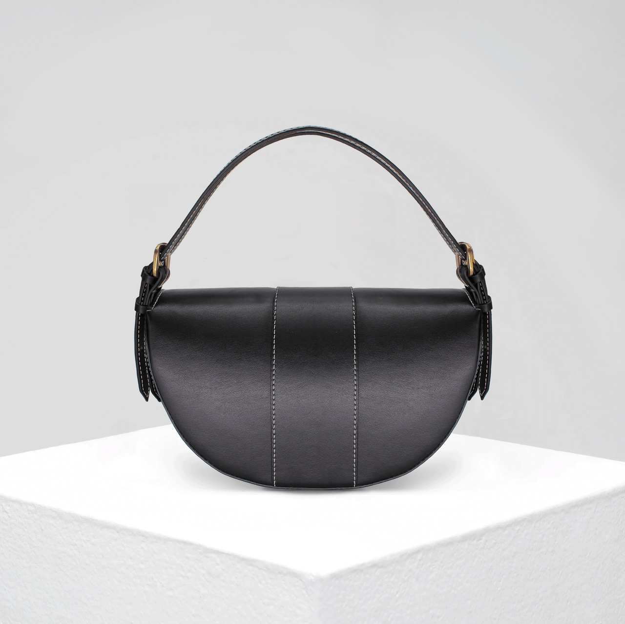 OTTO RAZZ MADISON BAG IN SMOOTH BLACK APPLE LEATHER – Otto Razz